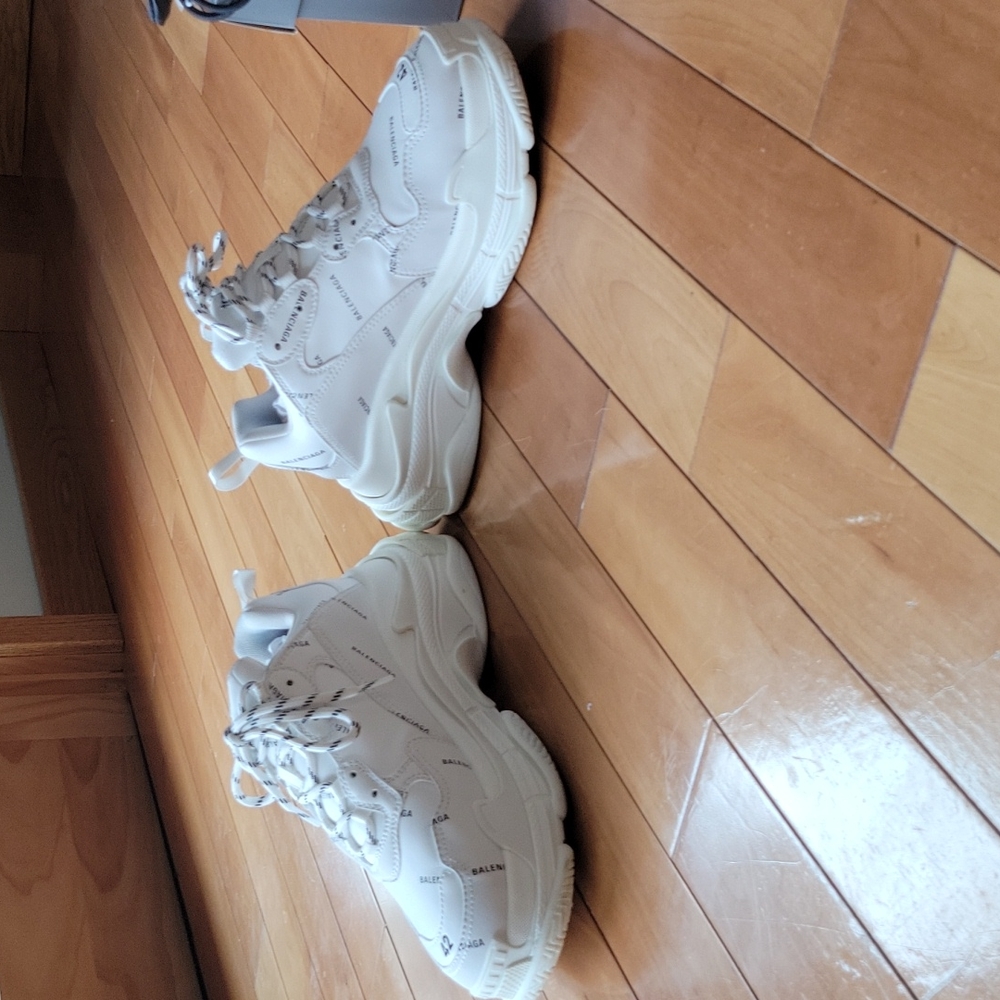 Balenciaga White Triple S Allover Logo Sneaker - Gem